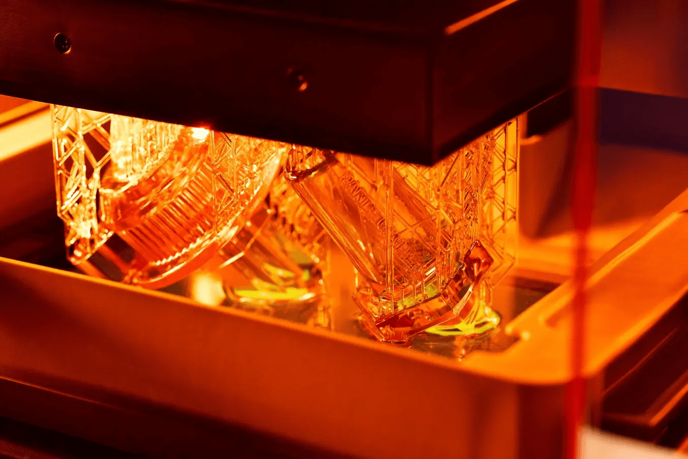 Stereolithography SLA 3D Printing Services | How it Works